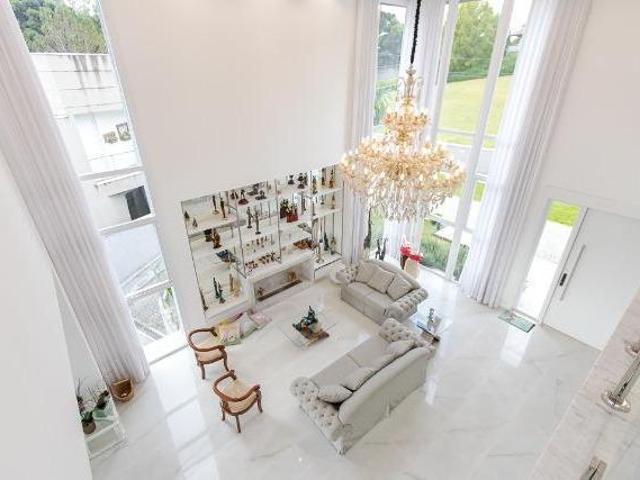 CASA SEMI NOVA COM UMA VISTA PANORAMICA FANTÁSTICA