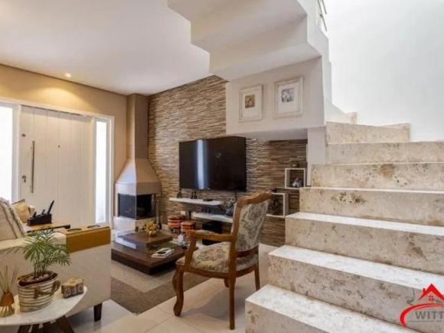 Casa semimobiliada, com churrasqueira, 3 suítes e 2 vagas no Jardim Itu Sabará