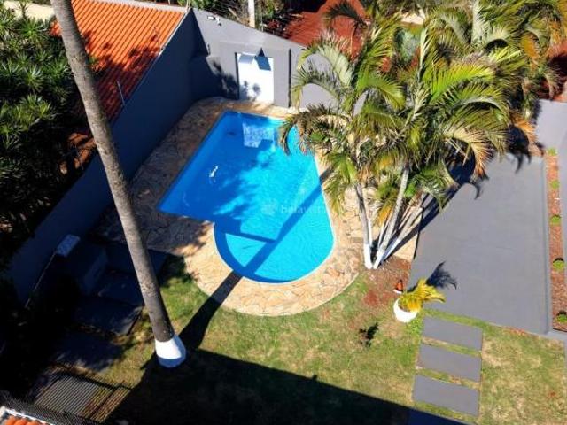 CASA SEMIMOBILIADA COM PISCINA À VENDA NA VILA SÃO JOÃO, EM ARAPONGAS