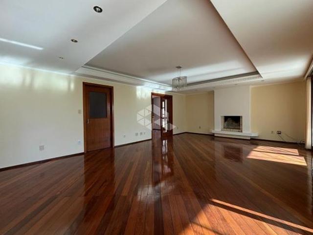 CASA SEMIMOBILIADA, COM 04 DORMITORIOS/SUÍTES NO CONDOMÍNIO COSTA NORTE