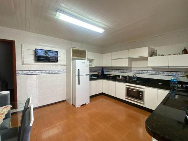Casa Semimobiliada com 150 m², 3 dormitórios, Vinhedos em Caxias do
