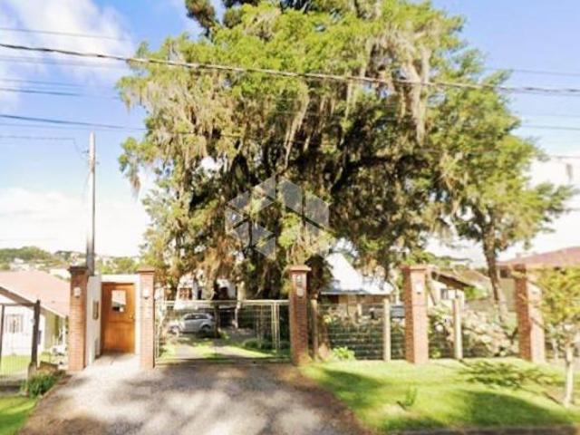 Casa semimobiliada à venda no bairro Centro, Canela/RS