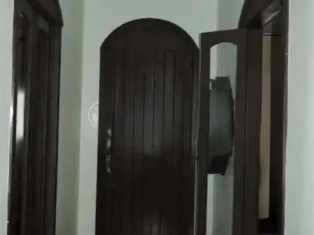 Casa Semimobiliada no bairro Santa Catarina, com 263 m2 e com 4 dor