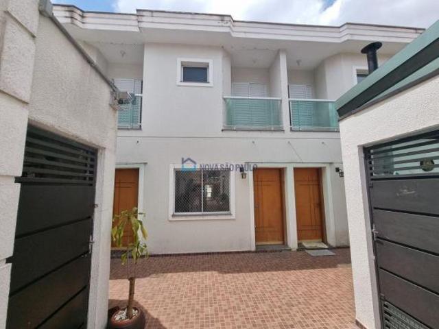 Casa seminova em Condomínio, 2 suítes, 2 vagas! Vila das Mercês! 10min de ônibus