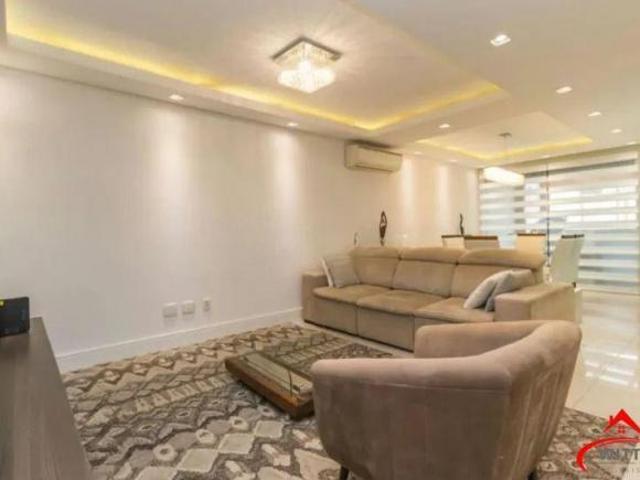 Casa Seminova 3 Dorm com Pátio e 4 Vagas no Jardim Planalto