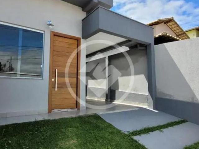 Casa sensacional 03 quartos 01 suíte 02 vagas de garagem excelente localização Bairro Por
