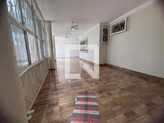 Casa, Setor Nova Suiça, 4 Quartos, 310 m2 Goiânia