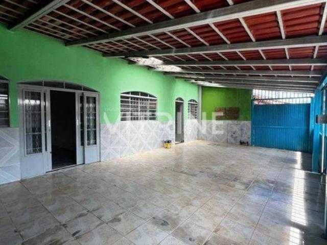 Casa setor central do Gama, 3 quartos e 1 suíte