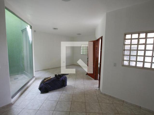 Casa, Setor Faicalville, 3 Quartos, 200 m2 Goiânia