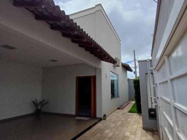 Casa, Setor Sul, Ituiutaba, MG