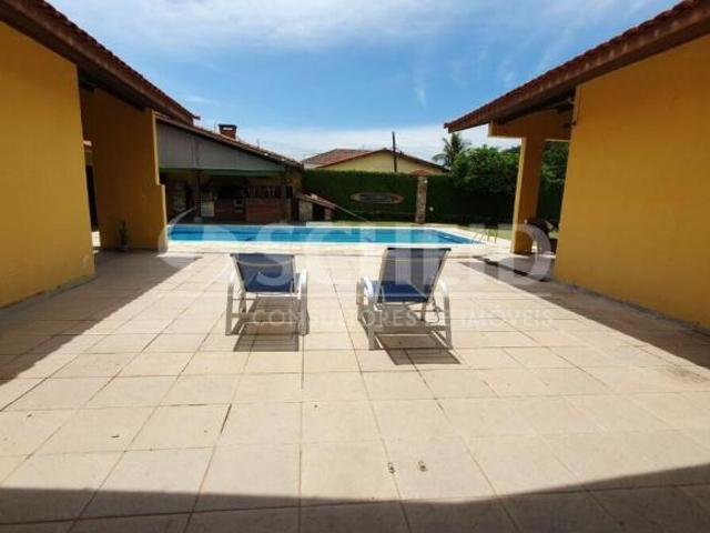 CASA SETE QUARTOS NO BALNEARIO NOVA PERUIBE. OPORTUNIDADE!