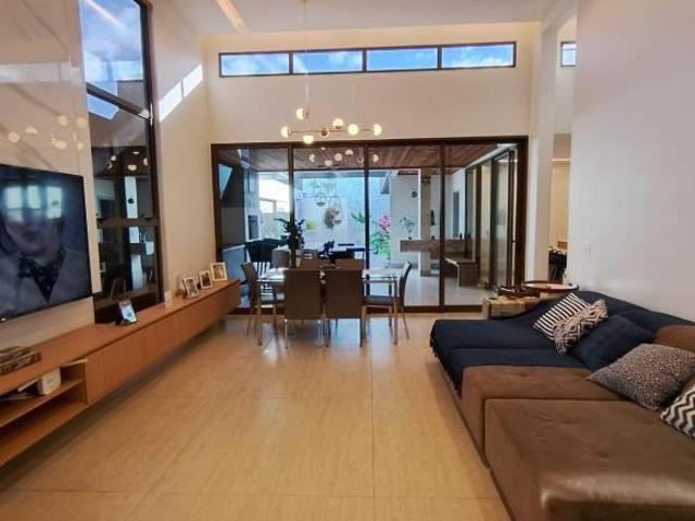 CASA SHA, CONJUNTO 5, ARNIQUEIRAS, 287M2,ARMARIOS,PISCINA, 4QUARTOS