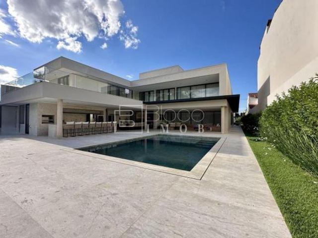 CASA SHIS QI 15 LAGO SUL 5 SUÍTES 4 VAGAS ELEVADOR MOBILIADA NOVA