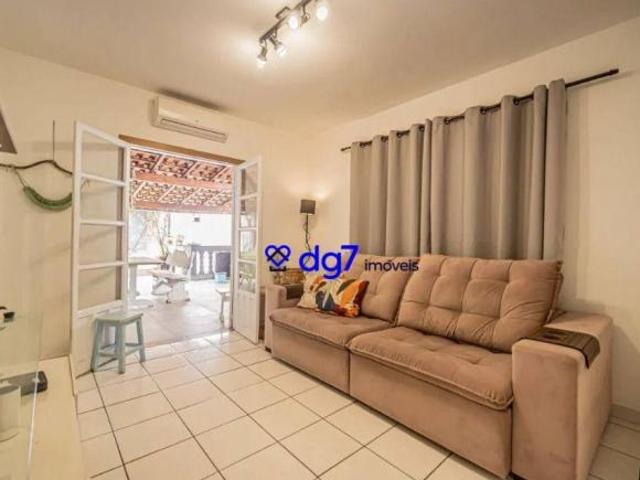 Casa silenciosa no Jardim Monte Kemel!