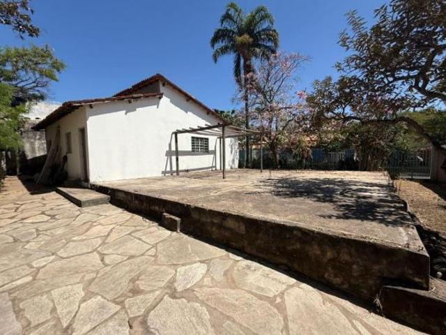 CASA SIMPLES À VENDA EM CONDOMÍNIO FECHADO, 3ª ETAPA