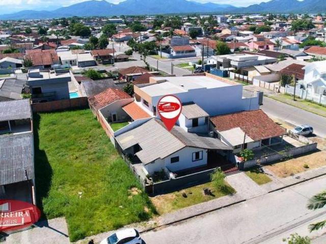 Casa Sob Meio Lote