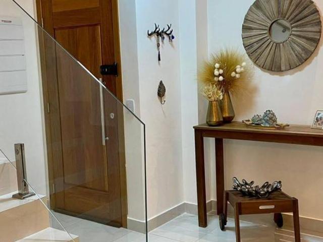 Casa sobrado, 3 Dormitórios 1 suíte, Condomínio Reserva Urbanova