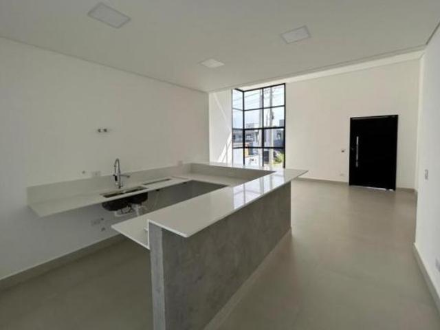 Casa Sobrado, 3 dormitórios 1 suíte, 3 vagas, Ruda, Bairro da Floresta, Sjc
