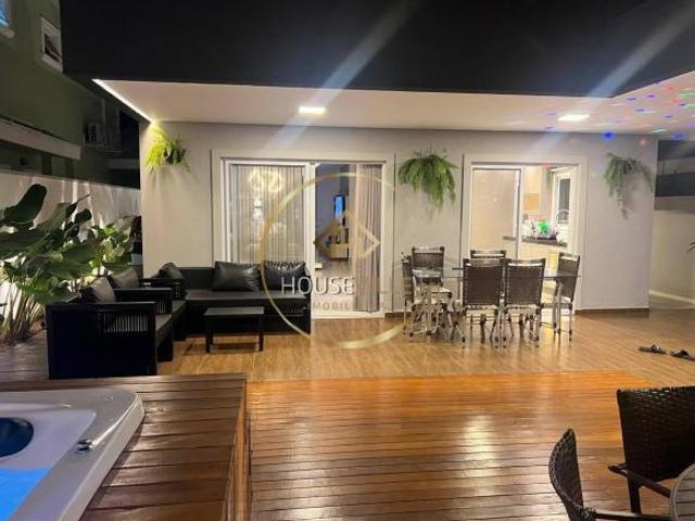Casa Sobrado, 3 Dormitórios 3 suítes, Altos da Serra VI, Urbanova, Sjc