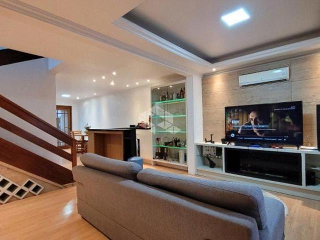 Casa sobrado 3 dormitórios no bairro Ipanema, em, Porto Alegre