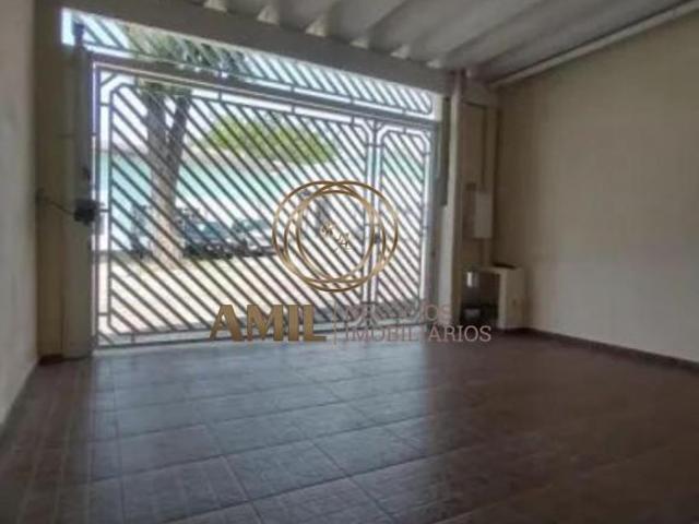 Casa sobrado / 3 dormitórios sendo 1 suíte / 130m² / Próximo da Embraer / Parque Santa Rita / SJC