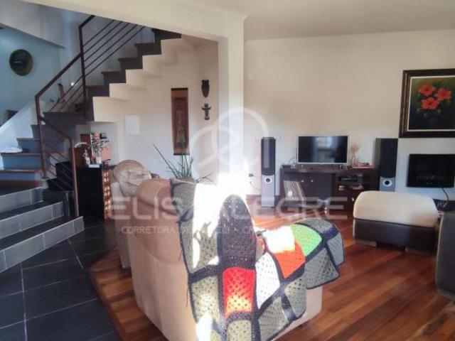 Casa Sobrado 3 quartos com suíte Master em Canoas
