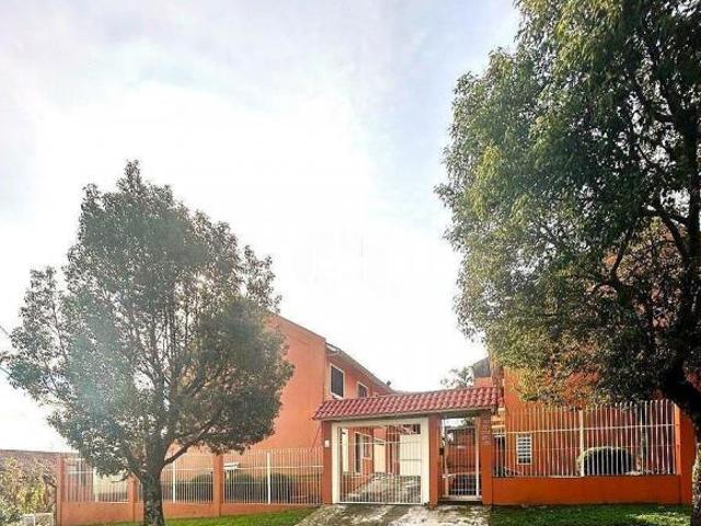 casa sobrado 03 dormitórios sem mobiliado no Desvio Rizzo