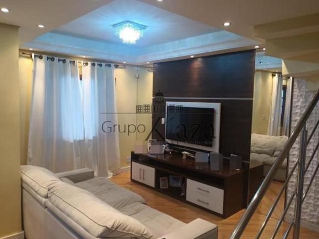 Casa Sobrado 212m² Eugênio de Mello Venda Residencial Aceita Permuta São José dos Campos