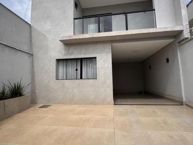 Casa Sobrado 245m², 3 Suítes Plenas, Jardim Atlântico, Goiânia