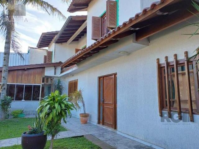 Casa sobrado, 2 dormitórios, 1 suíte, vaga de garagem, Bairro Pq da Matriz