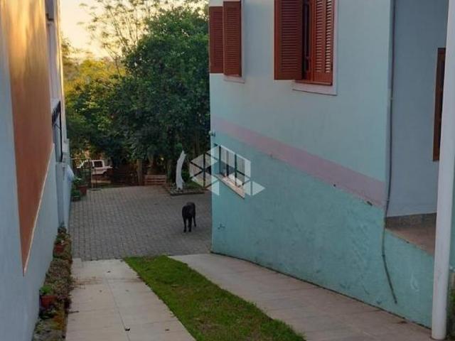 Casa sobrado 2 dormitórios em Nova Santa Rita