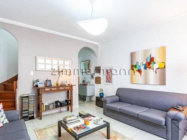 CASA SOBRADO 2 DORMITÓRIOS PINHEIROS
