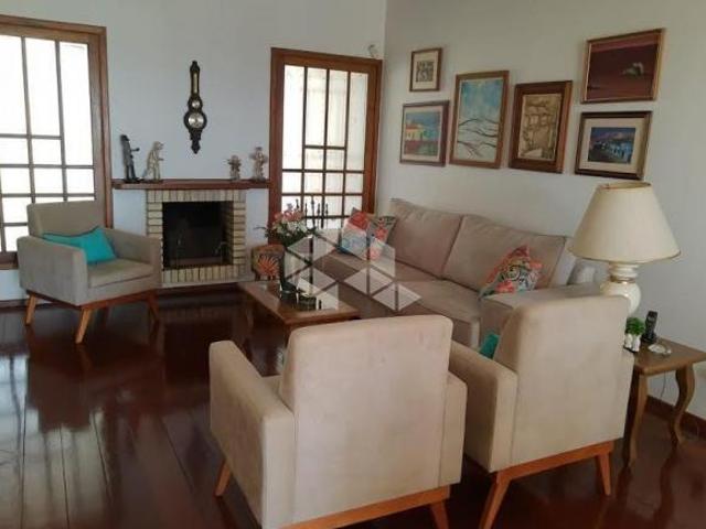 Casa Sobrado 375,54 m² 4d. 5v, B. Nonoai