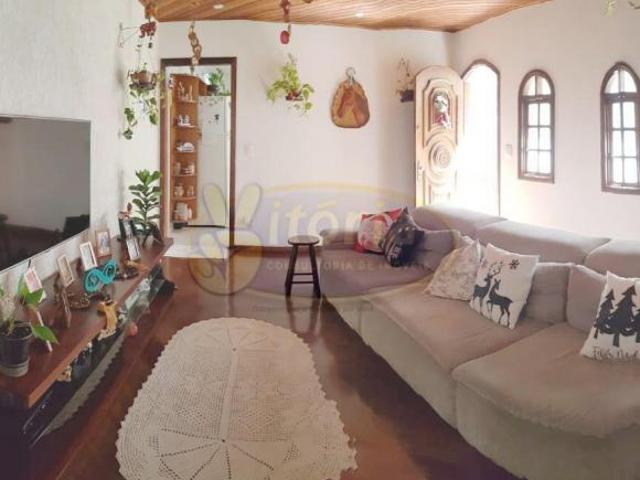 CASA / SOBRADO