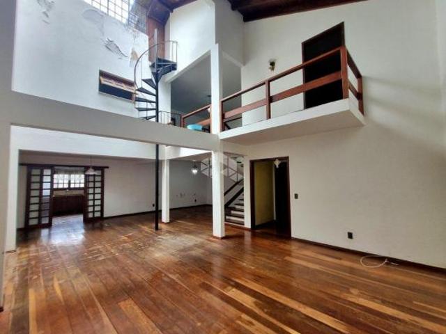 Casa sobrado 4 dormitórios 1 suíte bairro Marechal Rondon Canoas