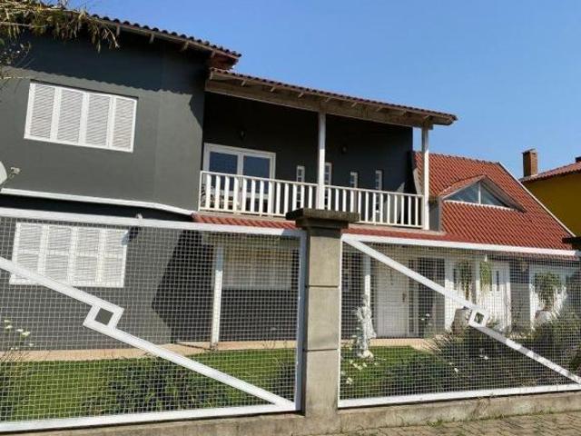 casa sobrado 4 dormitórios, 3 vagas de garagem, Bairro Itacolomi