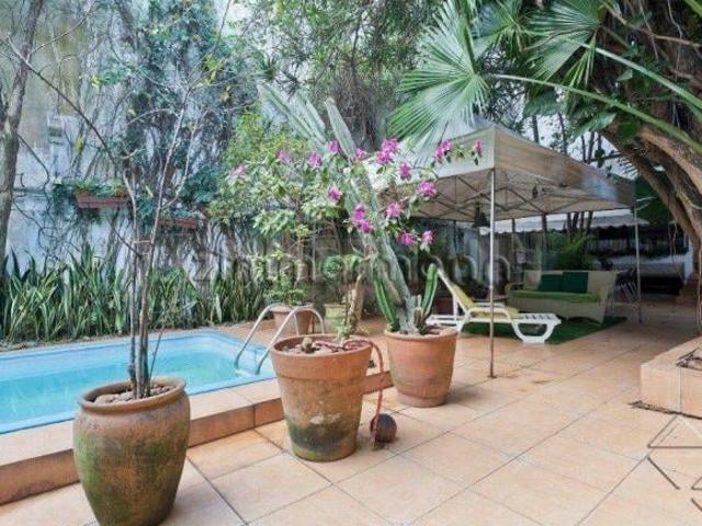 CASA SOBRADO 4 DORMITORIOS SUMARE