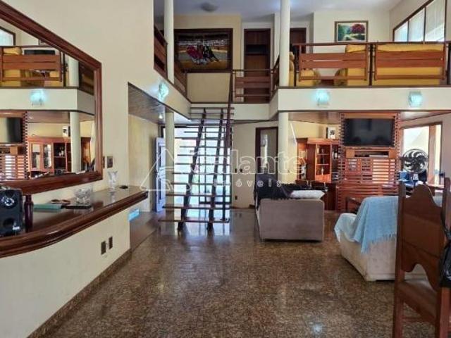 Casa Sobrado 4 quartos à venda Condomínio fechado no Bairro Jardim Chapadão