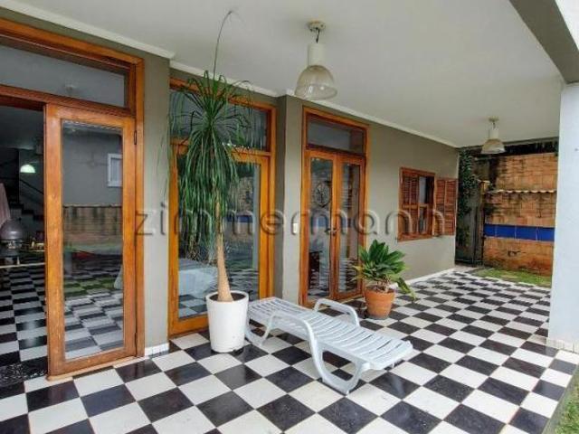 CASA SOBRADO 4 SUÍTES ALTO DE PINHEIROS