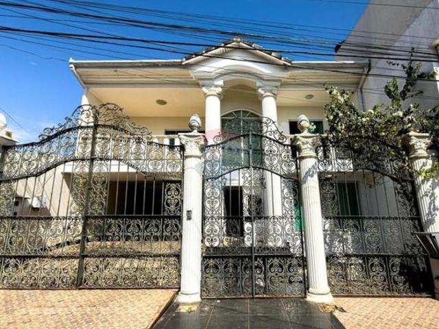 Casa sobrado 5 quartos Vila Planalto