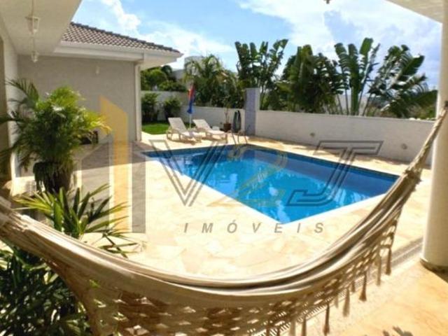 Casa sobrado com casa de hóspedes completa à venda no Condomínio Terras de Vinhedo em Vinhedo/SP