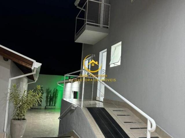 Casa Sobrado com Edícula