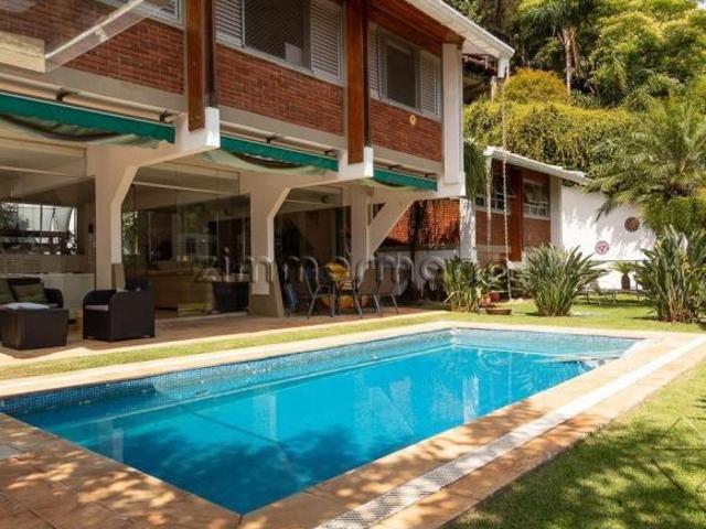 CASA SOBRADO COM PISCINA 3 DORMITÓRIOS SUMARÉ