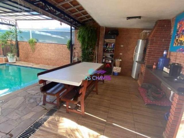 Casa Sobrado com Piscina 4 Quartos na Vila Olimpia em Campo Limpo Pta SP