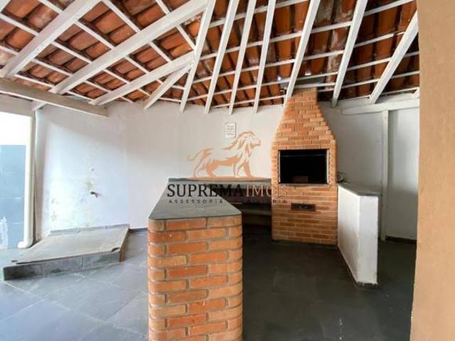Casa sobrado com piscina, á venda Vila Domingues R$470.000,00
