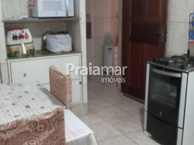 Casa sobrado com sacada | 02 dorm | 01 vaga de garagem | 98m² | vila valença são vicente