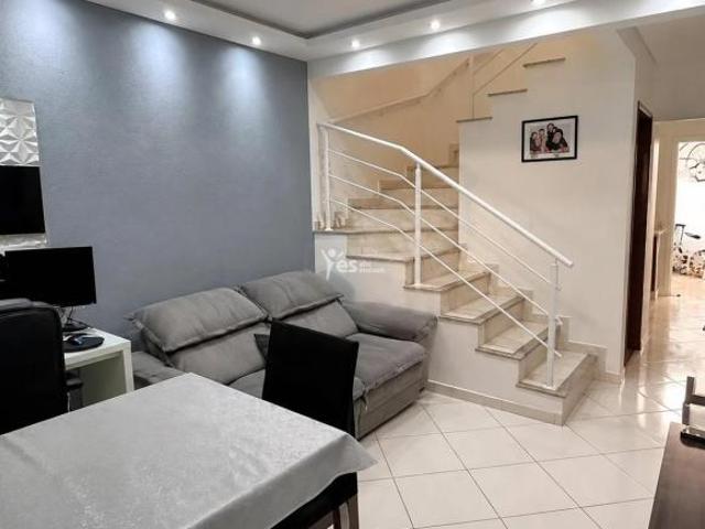 Casa Sobrado com Varanda e Churrasqueira à Venda no Campestre Santo André REF: 20497