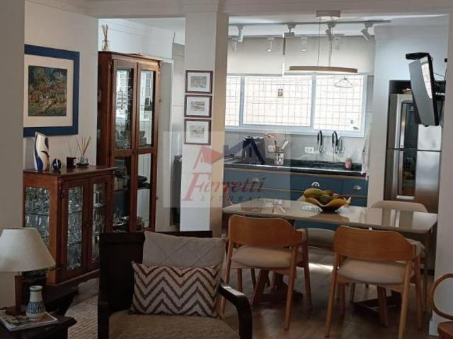 Casa Sobrado com 2 dormitórios em Ponta da Praia, Santos/SP