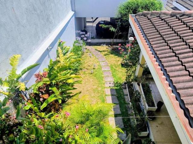 Casa Sobrado com 2 quartos no Villa Branca, 250 m² para venda