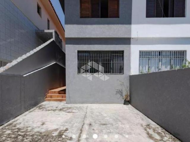 Casa Sobrado com 2 quartos sendo 1 suíte, 2 vagas e 163m² para vender por R$ 700.000